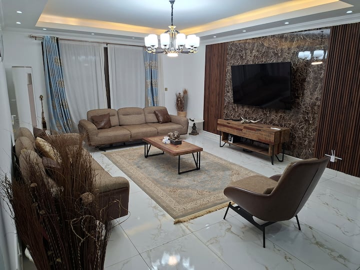 Galley's Spacious Apartment Home At Plaza Diamond - Guinea
