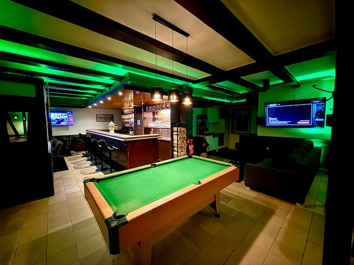 ÜBernachten In Einer Kultkneipe Mit Kamin&billard - Siegen