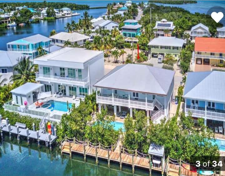 Residence-private Bathroom-prestige-view Of The - Marathon, FL