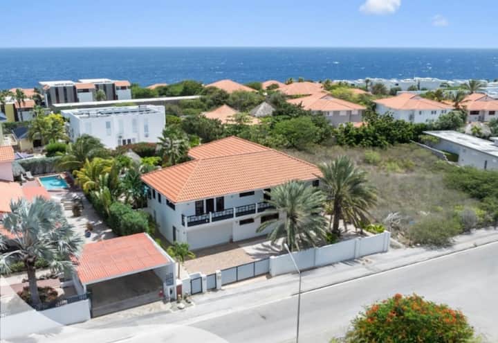 Villa In Jan Thiel - Curazao