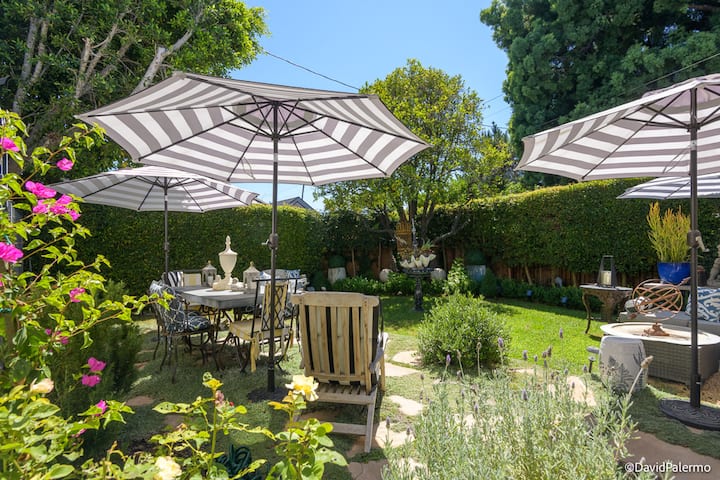 Santa Barbara Designer Showcase
2 Beds/ 1 Bath - Santa Barbara