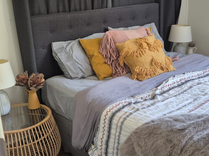 Stylish Coastal Home - Margate