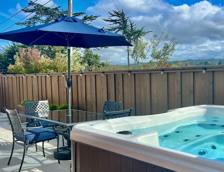 Monterey Peninsula Home W/ Hot Tub - Monterrey, CA