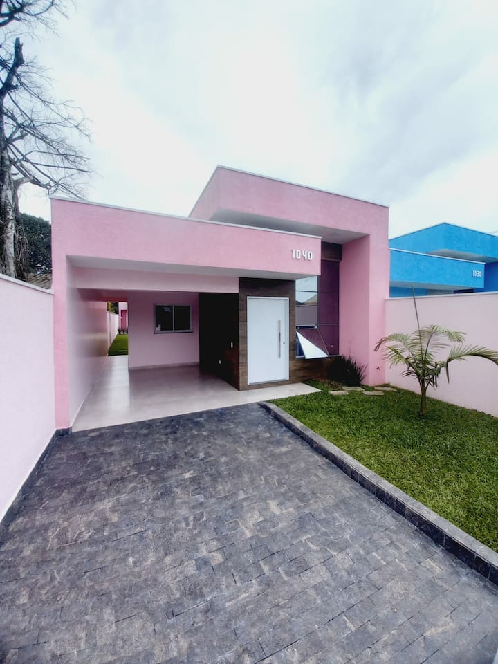 Casa Rosa Para Locação - Guaratuba