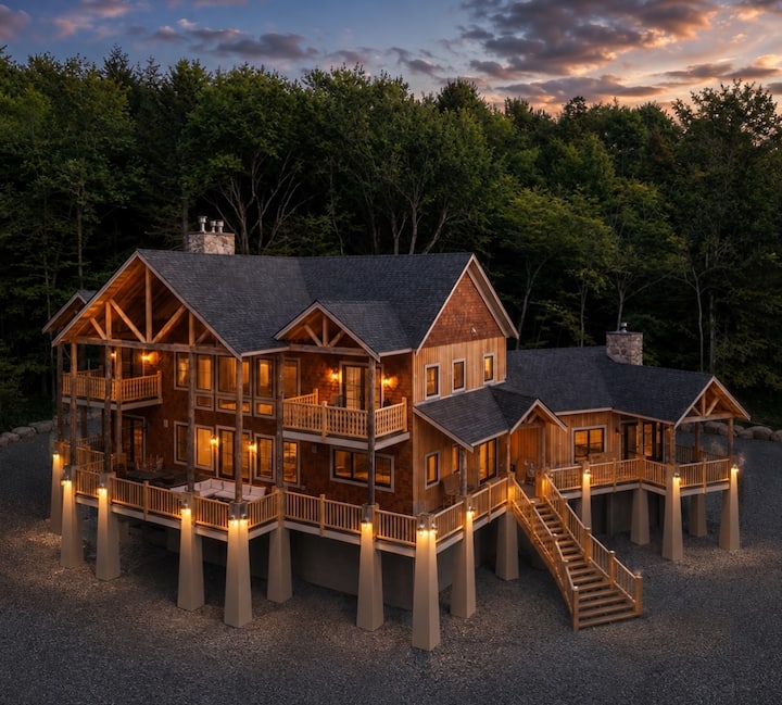 Luxury Stowe Home W/ Sauna & Hot Tub - Stowe, VT