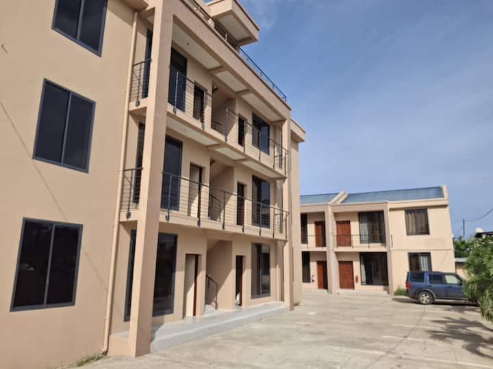 Stunning 2br In Dar: Beach, Dining, Transit Nearby - Tanzania