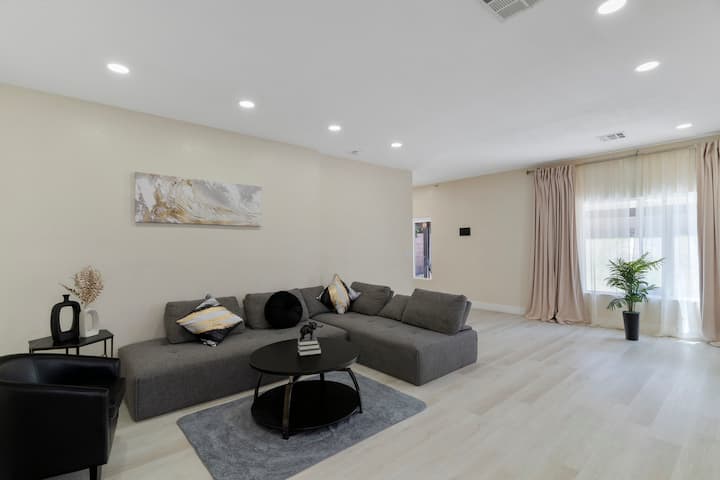 Beautiful Smart Home / Las Vegas - Spring Mountain Ranch State Park, Blue Diamond