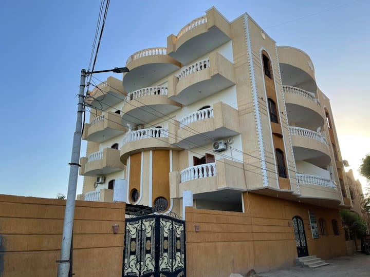 El Hady Luxury Apartment With Swimming Pool - Luxor