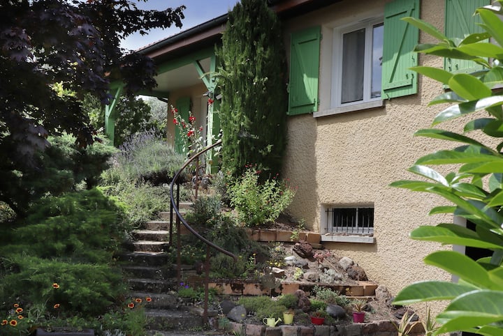 Charmante Maison Avec Un Jardin. - Clermont-Ferrand