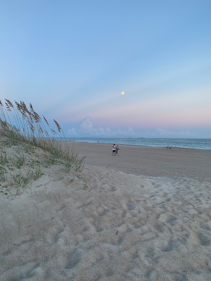 Our Place At The Beach - Morehead City, NC