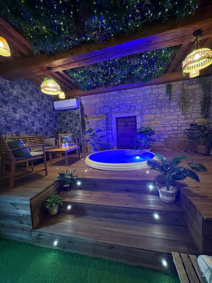 Le Clos Doré - Appartement Et Spa Intérieur - France