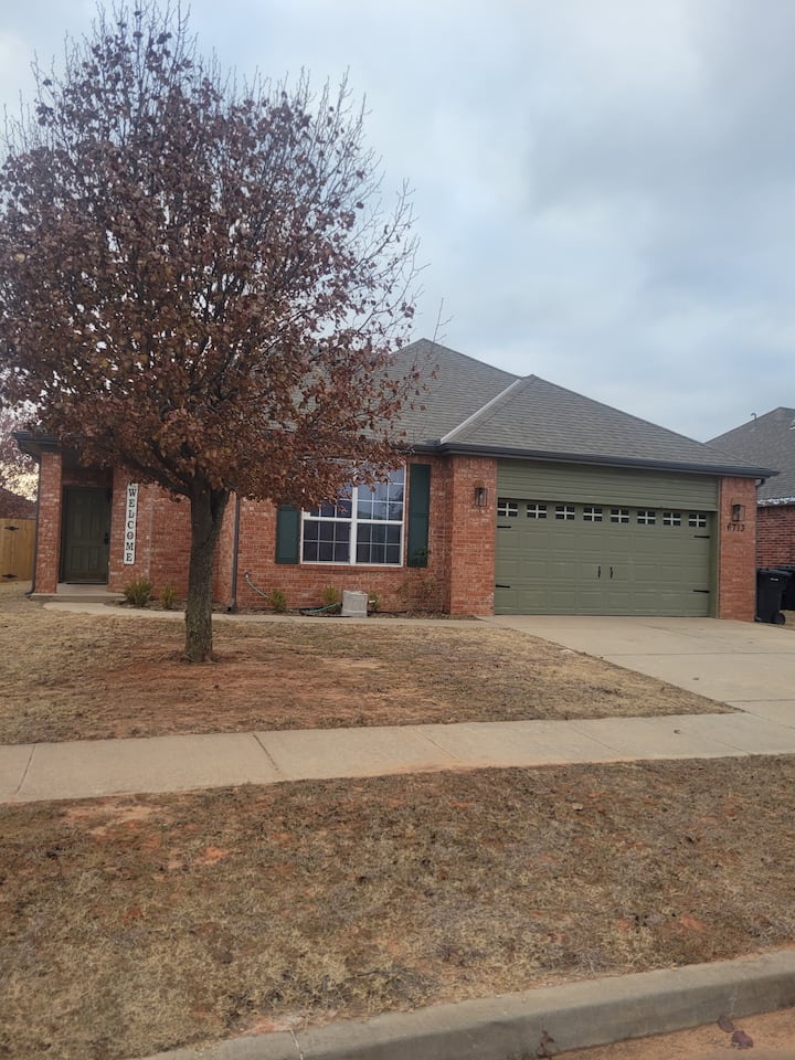 "Friends And Family Gathering" Affordable Luxury! - Oklahoma City