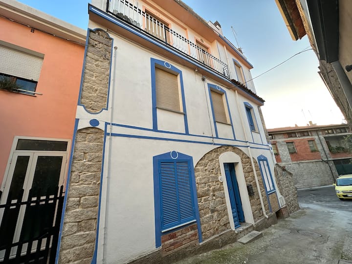 Isostreethouse Affittacamere - Fonni