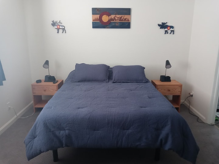 Master Suite W/kitchen & Laundry Privs - Thornton - Thornton, CO
