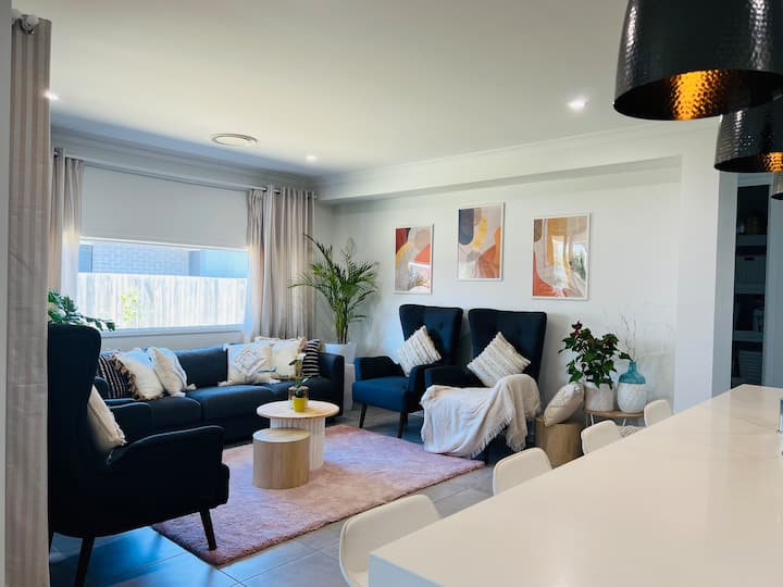 Lovely Rooms In A New Home! - Caboolture