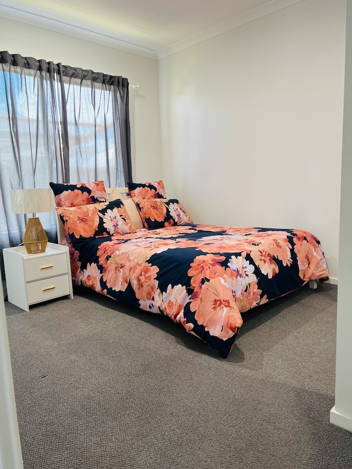 Fabulous Room In A New Home! - Caboolture