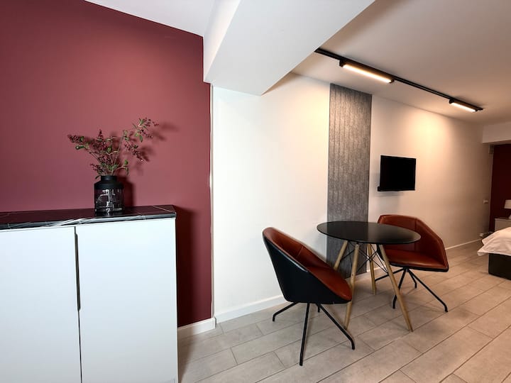 Tiny Modern Home In 1st Floor, Saryan - Erevan