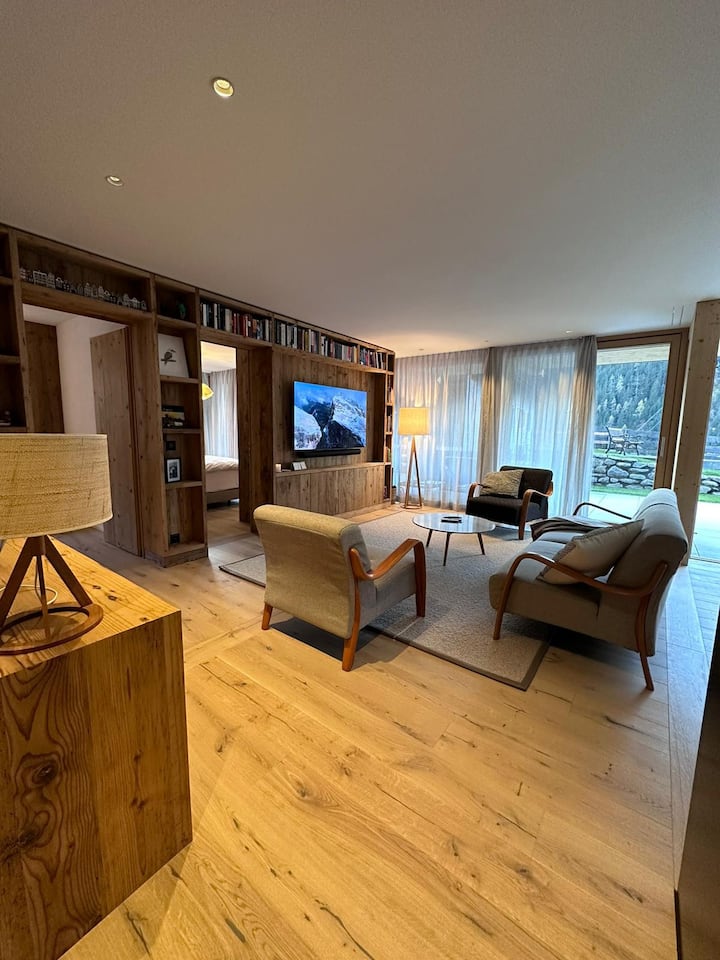 Spacious Luxury Apartment With Mountain Views - Klosters-Serneus