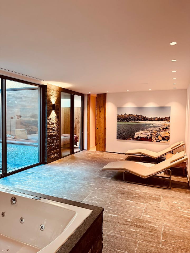 180° Mountain Views: Alpine Wellness Retreat - Klosters-Serneus