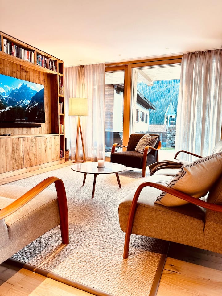 Spacious Luxury Apartment With Mountain Views - Klosters-Serneus