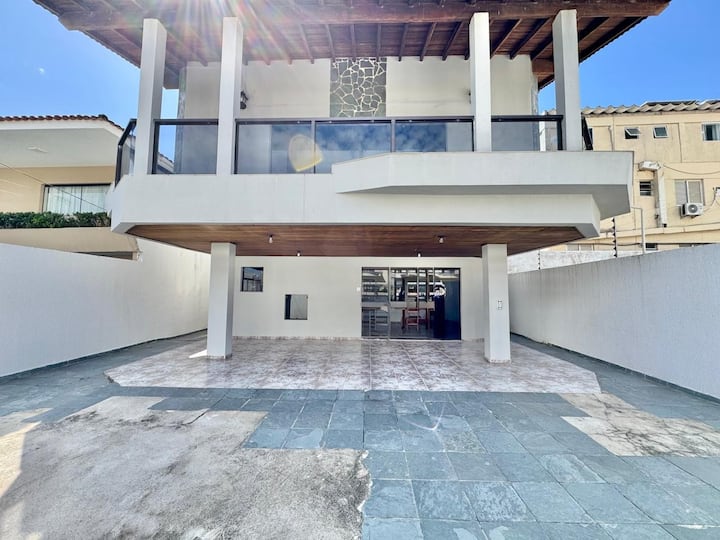 Casa *Grande*30metros Praia Enseada - Guarujá