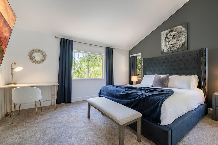 152 Magic Mountain Entertainment Home -Spa-games - Goliath, Valencia