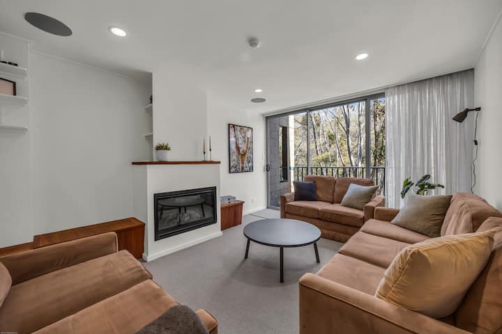 Renovated! | Warrina 8 | Village Flat Thredbo - Snowy Mountains
