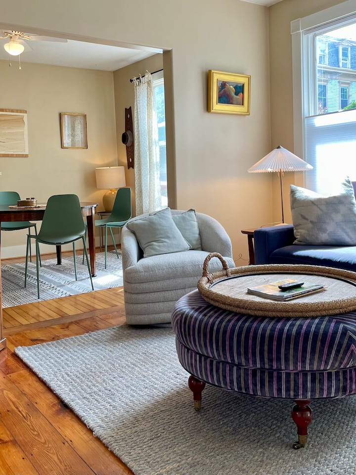 Cozy East End Apartment - Great Location! - Portland, ME