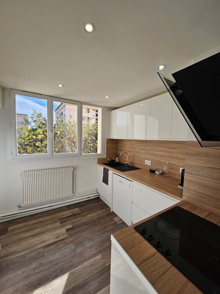 Spacieux & Cosy - 3 Chambres - Lyon Grand Parilly - Feyzin