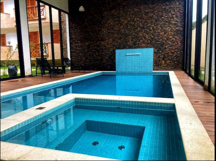 Piscina Aquecida, Playground, 20min Campos Jordão - Santo Antônio do Pinhal