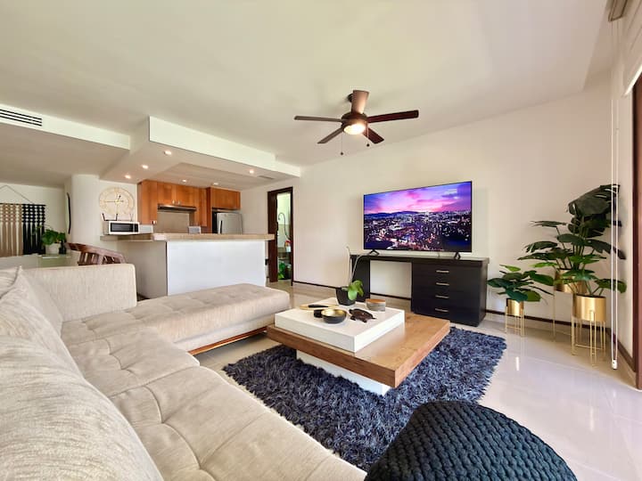 Modern 3br Apartment Steps From 5th Av! - Playa del Carmen