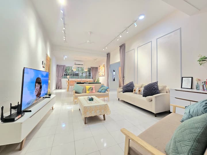 Spacious 17pax Bungalow Pj Ss14/ss2/midvalley/um - Petaling Jaya