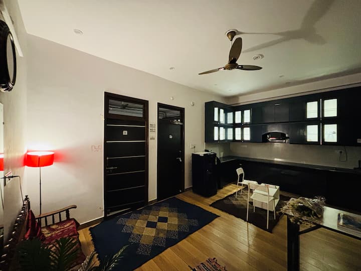 Blissful Bungalow Properties Private Rooms - Lucknow