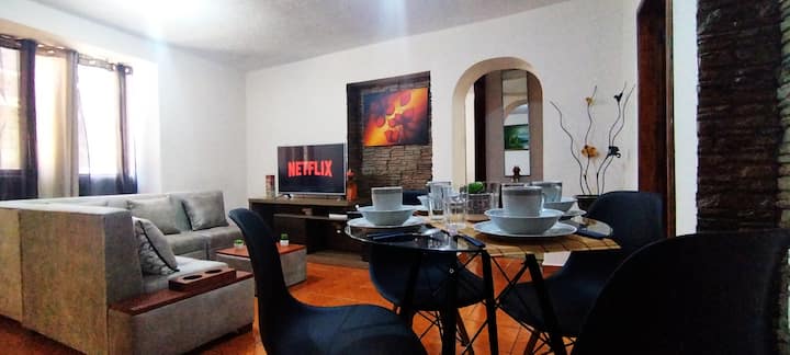 Departamento Colonial Premium Con Desayuno - Quito