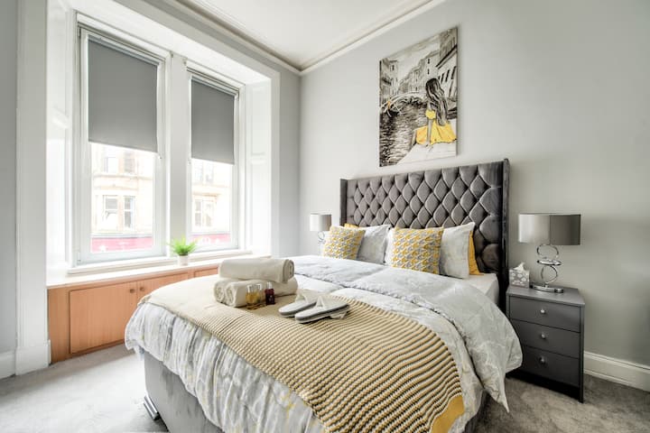 Two Bed Stylish Apartment - Glasgow