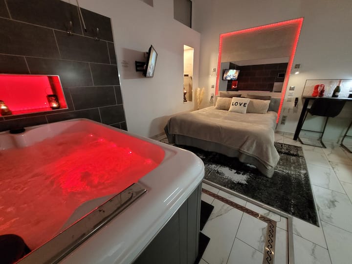 Secret Love Jacuzzi - Blois