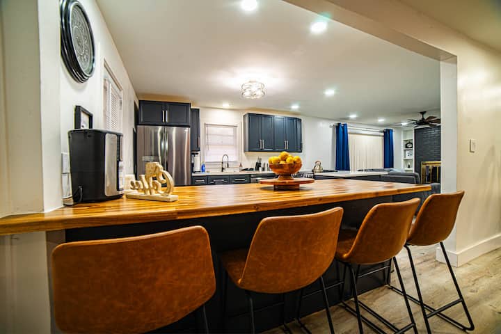 Luxury Tranquility In The Pines - Valdosta, GA