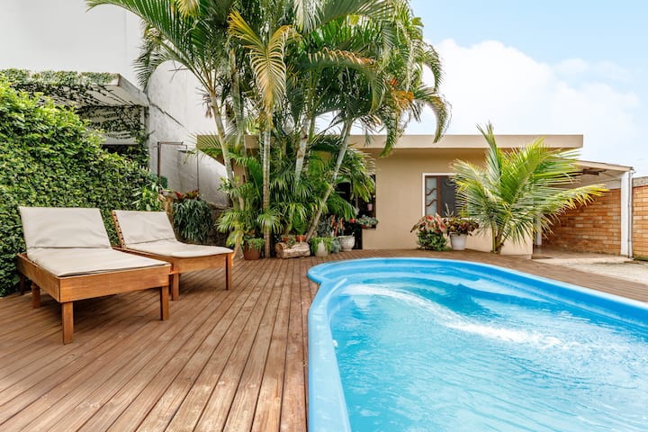 Grill & Pool House • 10min Campeche Beach - Florianópolis
