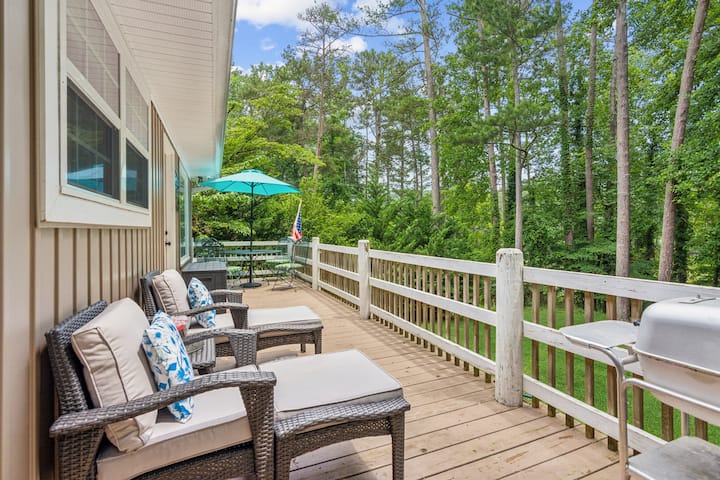 Lanier Lakefront Cottage-peaceful Wahoo Hideaway - Lake Lanier, GA