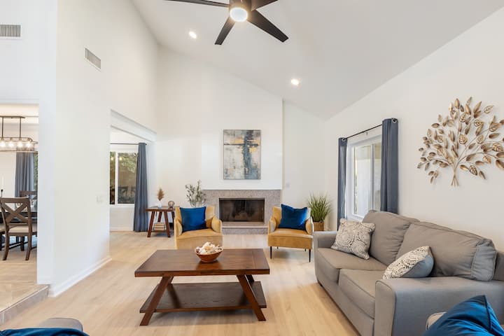 Westlake Village Home With A Guest House – 4bd 3ba - Thousand Oaks, CA