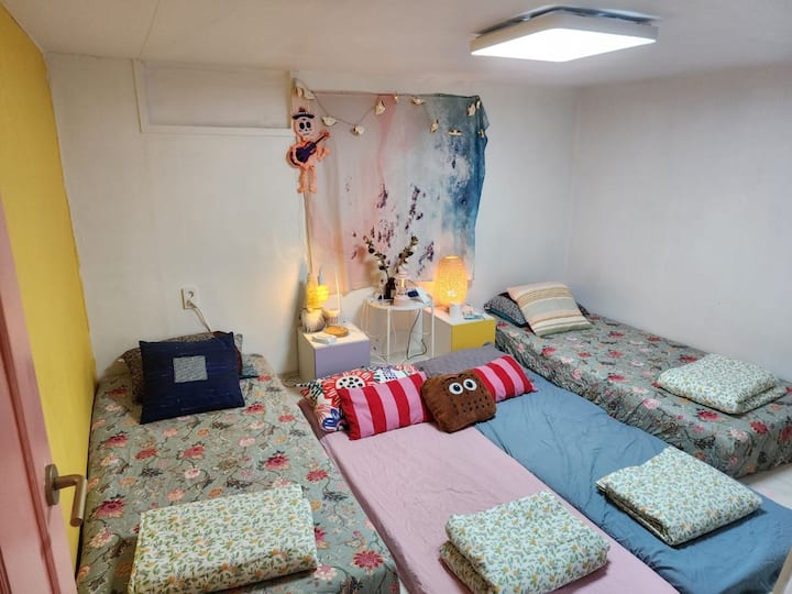 #Ha/hongdae/4ppl/wifi/water Purifier/rooftop - Séoul