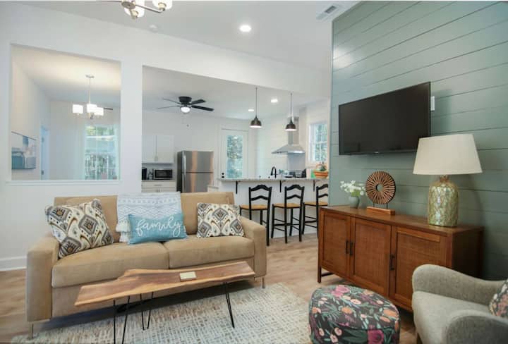 Groove House - Charleston, SC