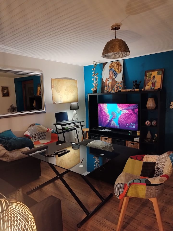Petite Maison Chaleureuse. - Mably