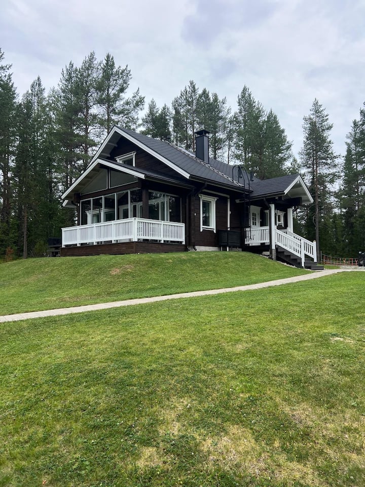 Villa Ihanus 100 M2 Ja Rantasauna Järven Rannalla - Kuusamo
