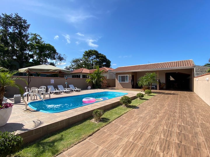 Casa 1 Com Piscina No Rainha - Itapoá