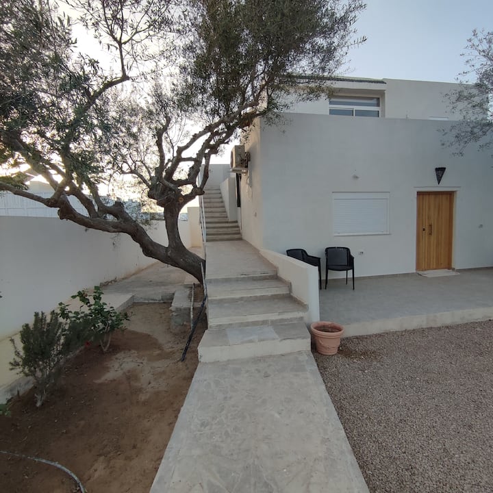 Maison Les Oliviers Avec Piscine Proche Du Lagon - Tunisie