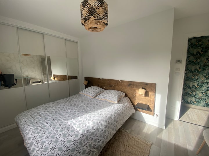 Chambre Individuelle Dans Maison, 14km De Lyon. - Givors