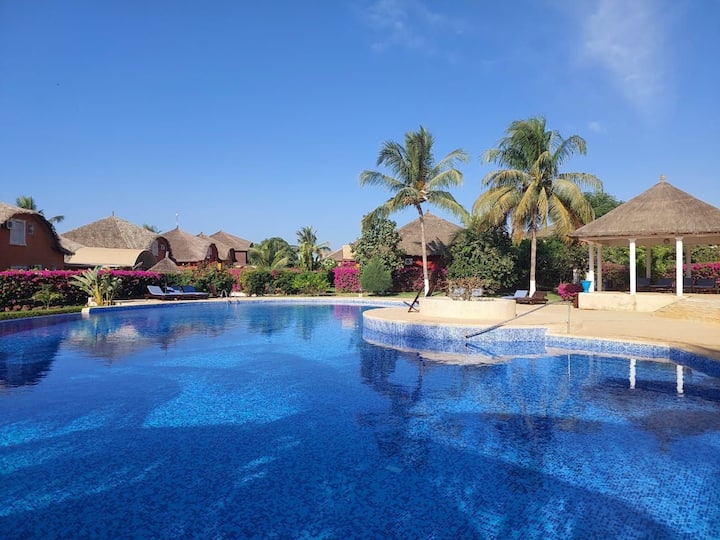 Saly Centre. En Résidence, Jacuzzi Et Plage Privée - Senegal