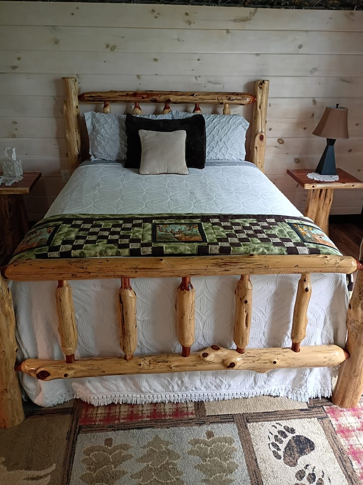 Country Cottage - Seneca Lake, NY