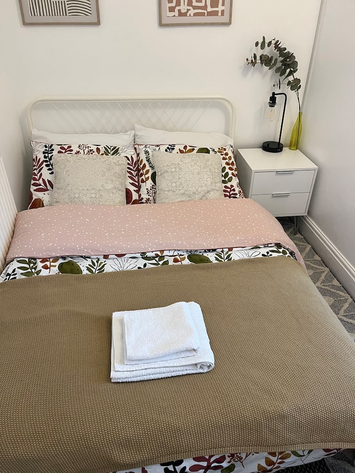 Monk's Lodge Private En-suite Room Cv1 - Coventry